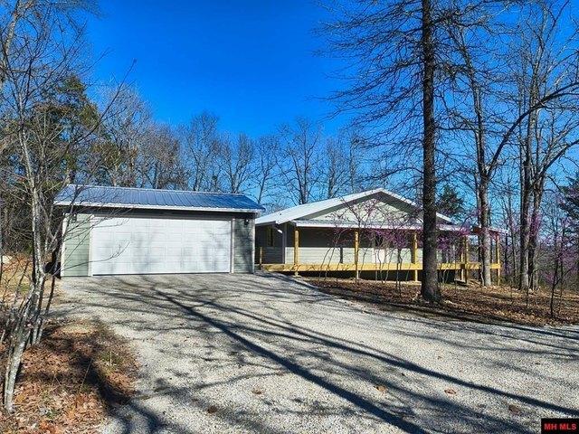 870 Chriswood Dr, Clarkridge, AR 72623