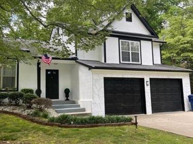 870 Cremins Rd, Lawrenceville, GA 30046