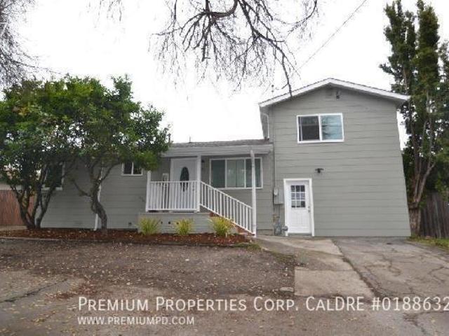 870 Appian Way, 7 beds, 2 full baths