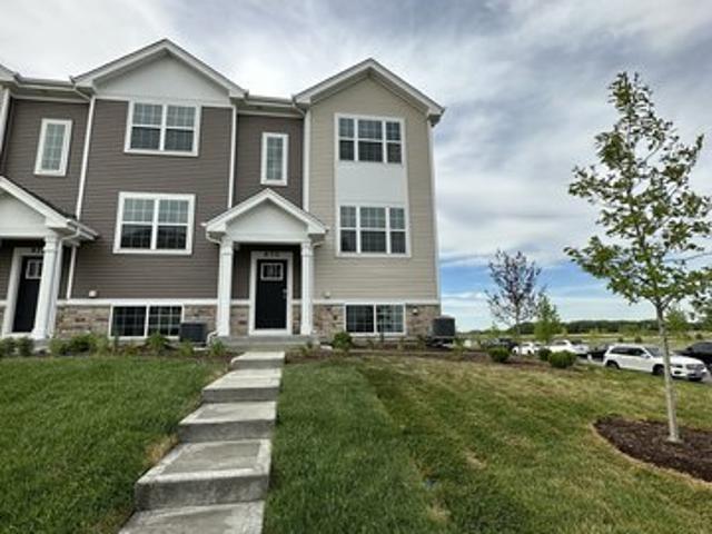 870 Briar Glen Ct, Hampshire, IL 60140