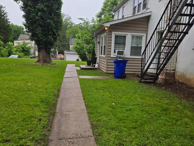 870 E High Street