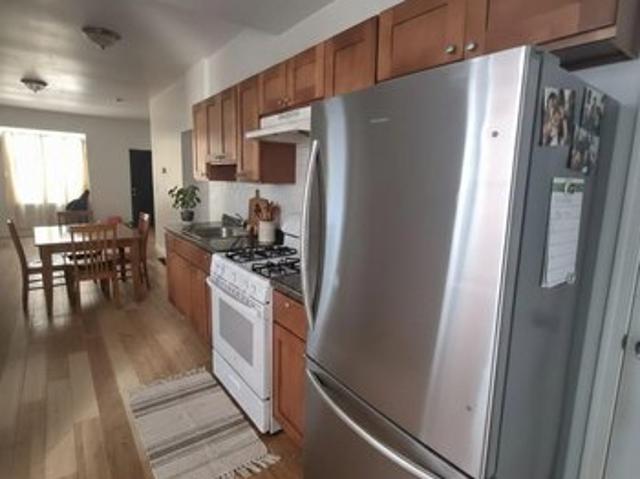 870 N 47th St, Philadelphia, PA 19139