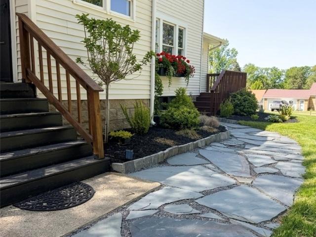 870 N Buhl Farm Dr