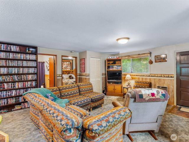 870 N Colony Surf Drive