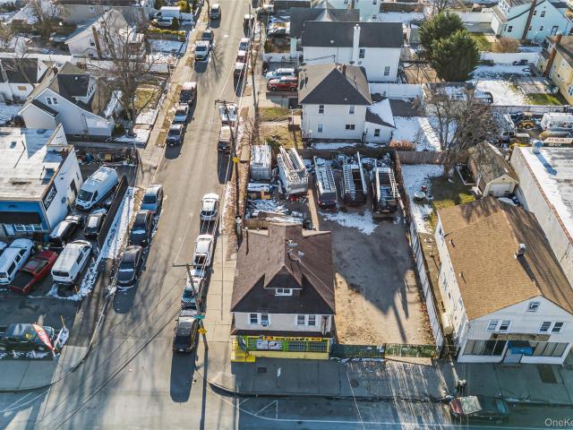 870 Nassau Road
