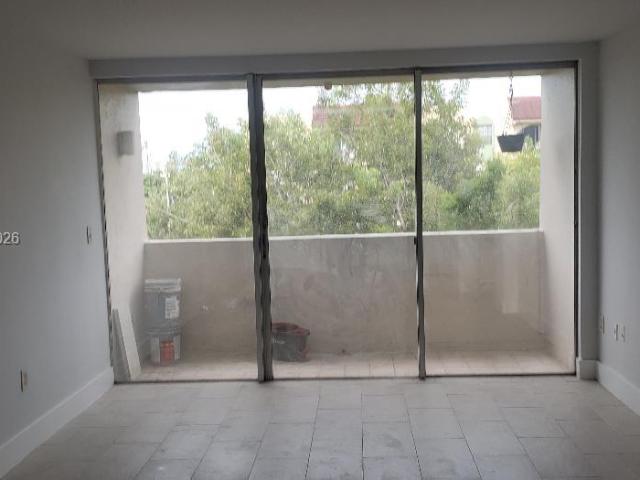 870 NW 87th Ave, Unit 407, Miami, FL 33172 | MLS #A11995 | Compass