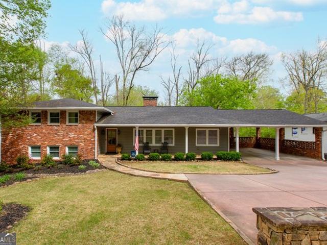 870 Starlight Dr, Sandy Springs, GA 30342