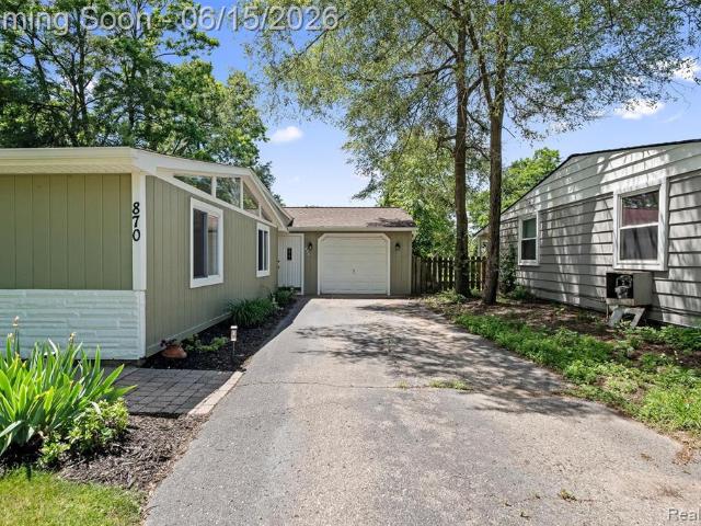 870 Pine Tree Road