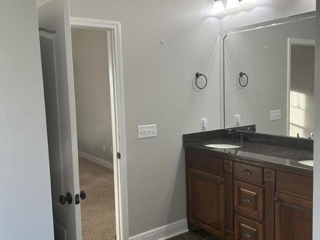870 Windmill Rd