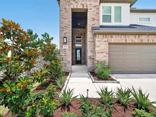 8714 Limmen Terrace Trail
