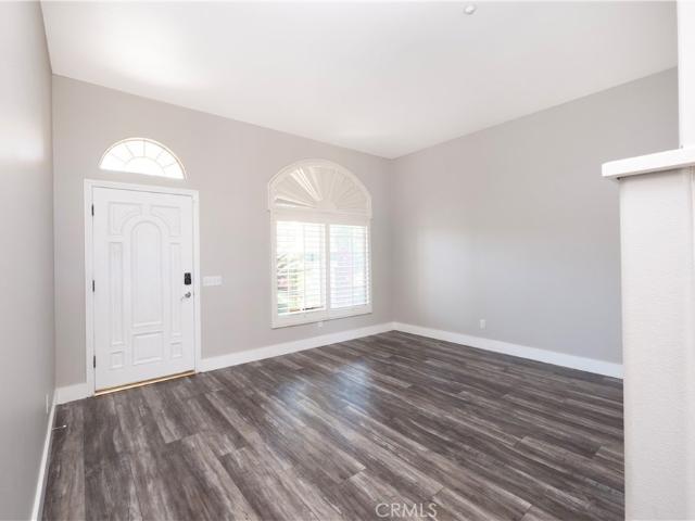 8715 Dufferin