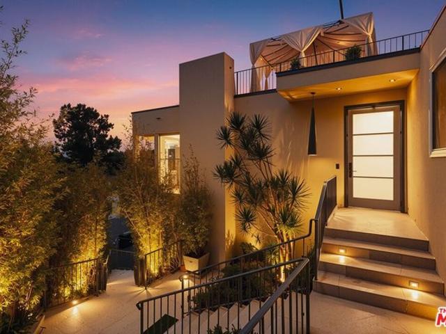 8715 Sunset Plaza Ter, Los Angeles, CA 90069