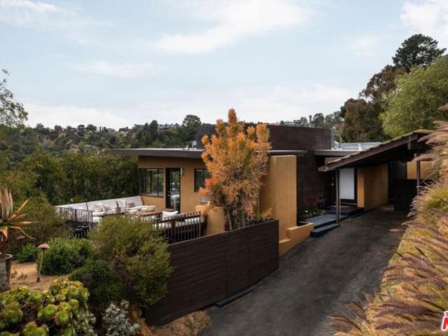 8715 Skyline Dr, Los Angeles, CA 90046
