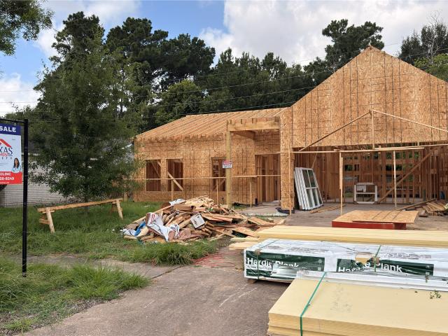 8715 Victoria Forest Drive