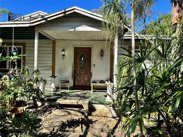 8716 N Temple Ave, Tampa, FL 33617