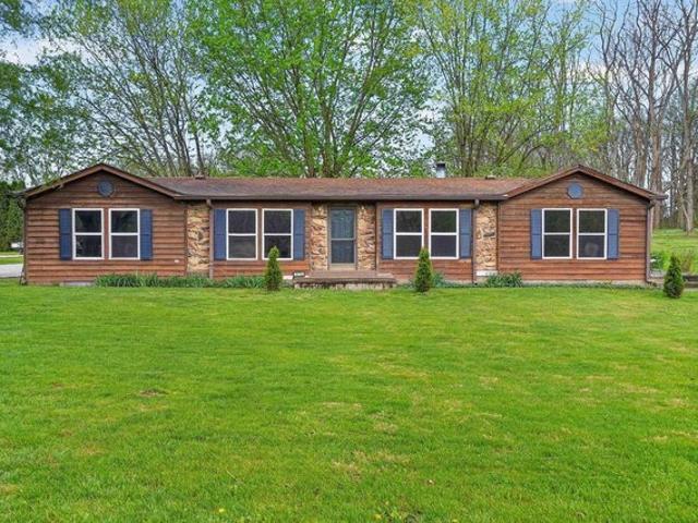 8716 Stockwell Rd, Lafayette, IN 47909
