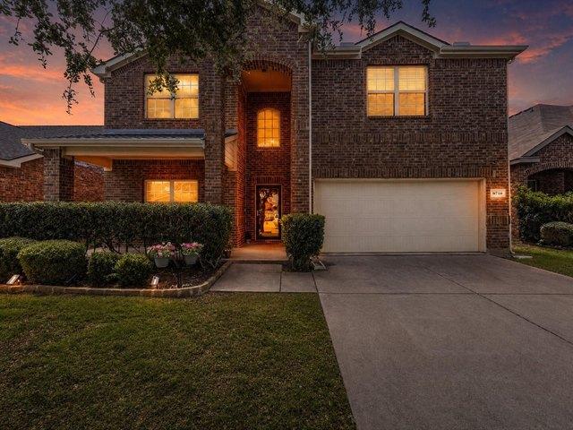 8716 Sierra Trl, Crossroads, TX 76227