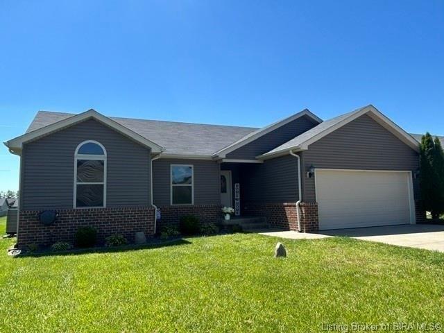 8717 Black Oak Dr, Charlestown, IN 47111