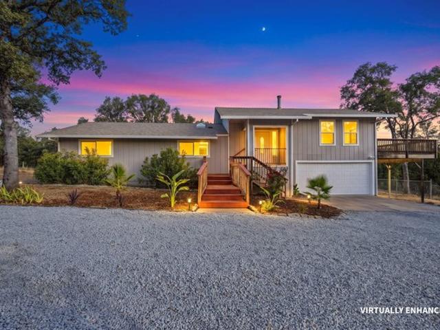 8717 Sun Valley Dr, Palo Cedro, CA 96073