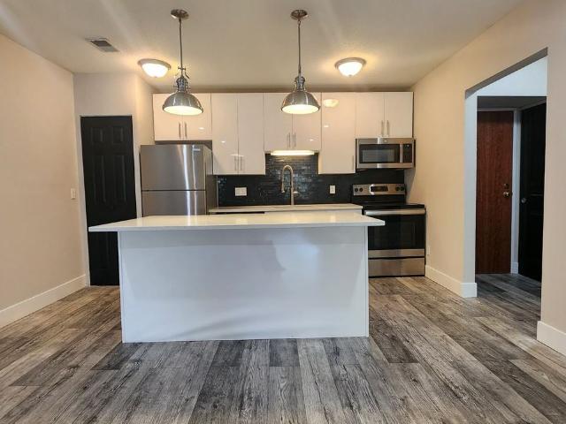 8717 Watson Road 1 Bedroom Apartment for Rent at 8717 Watson Rd, Webster Groves, MO 63119 Webster Groves