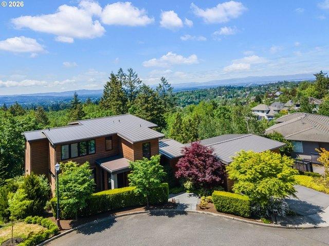 8718 NW Terraceview Ct, Portland, OR 97229