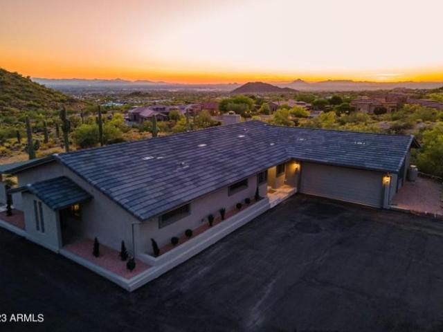 8718 E Range Rider Trail, Mesa, AZ 85207