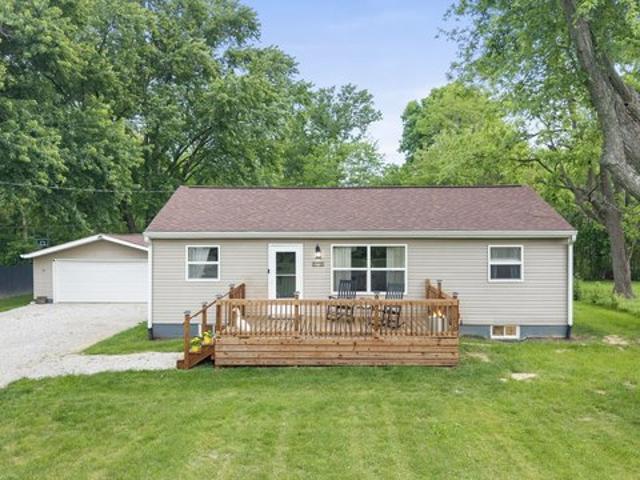8718 W S County Line Rd, Camby, IN 46113