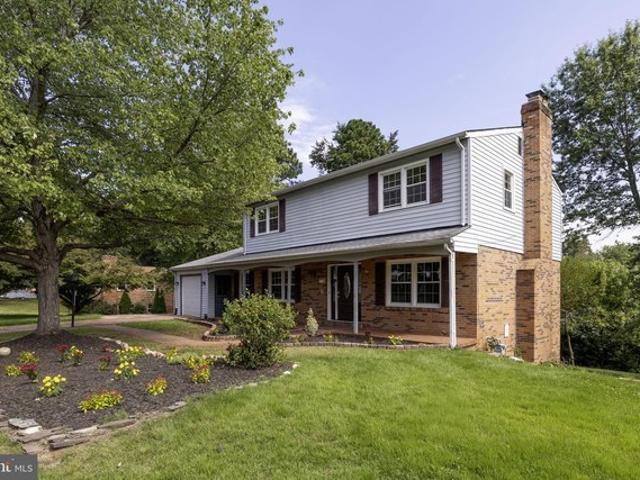 8719 Barnett St, Manassas, VA 20110