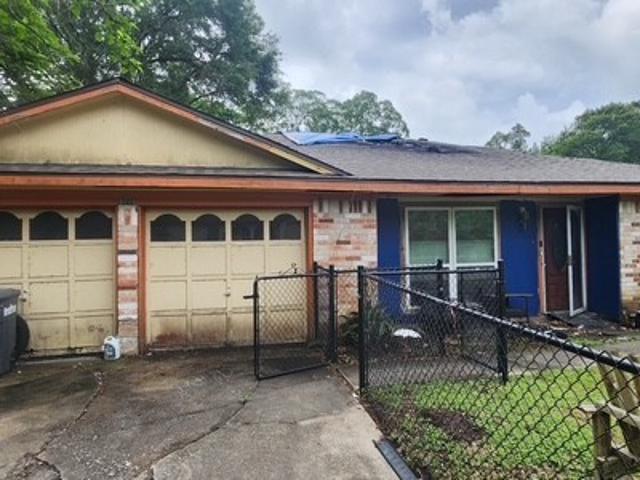 8719 James Lane