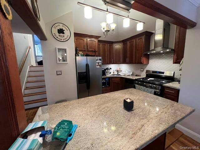 8719 57th Road 77