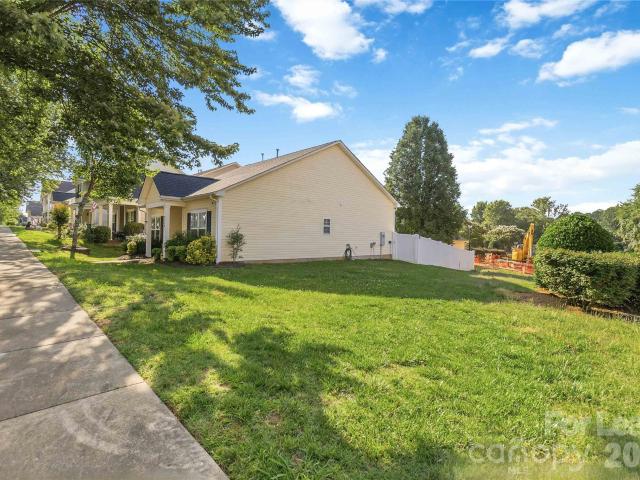 8710 Arrowhead Place Lane