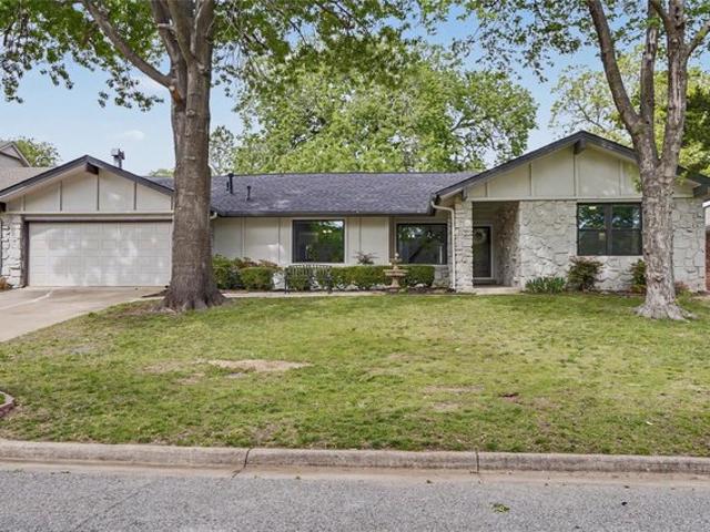 8710 S 65th East Pl, Tulsa, OK 74133