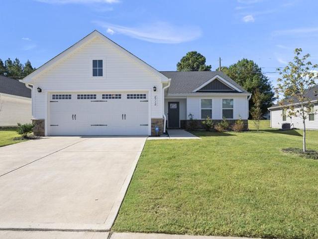 8710 Kenridge Ln, Fuquay Varina, NC 27526