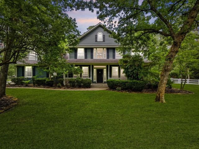8710 Linn Lane