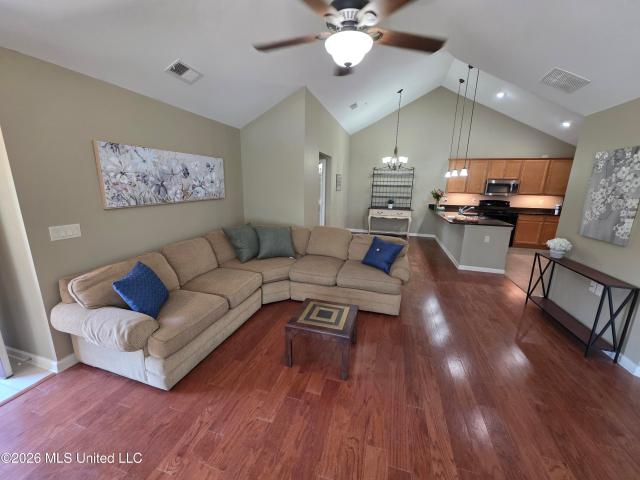 8710 Parkview Oaks Circle