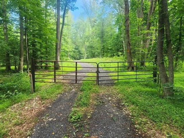 8710 Poorhouse Rd, Port Tobacco, MD 20677