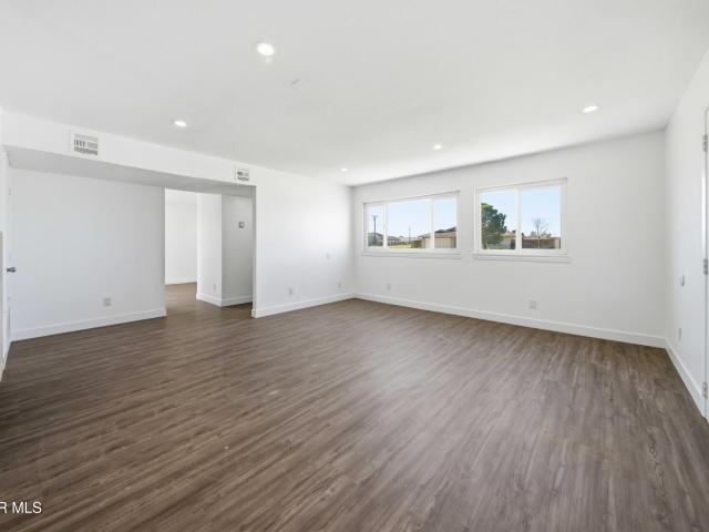 8711 S Loop Boulevard
