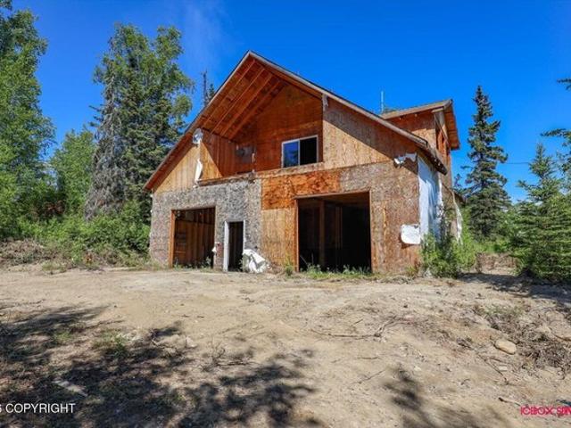 8711 W Warbler St, Wasilla, AK 99623