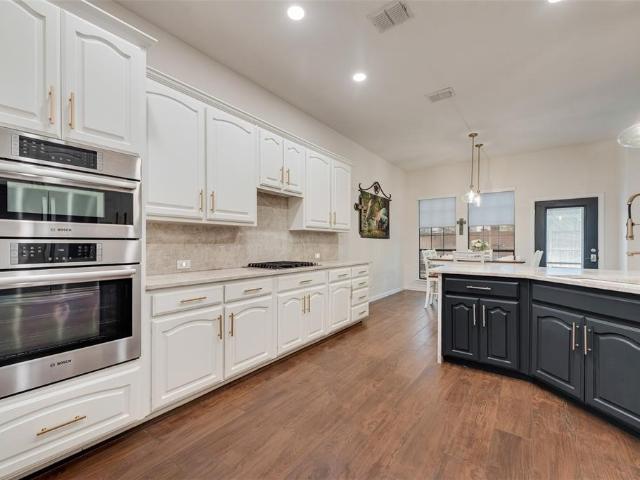 8711 Weston Lane