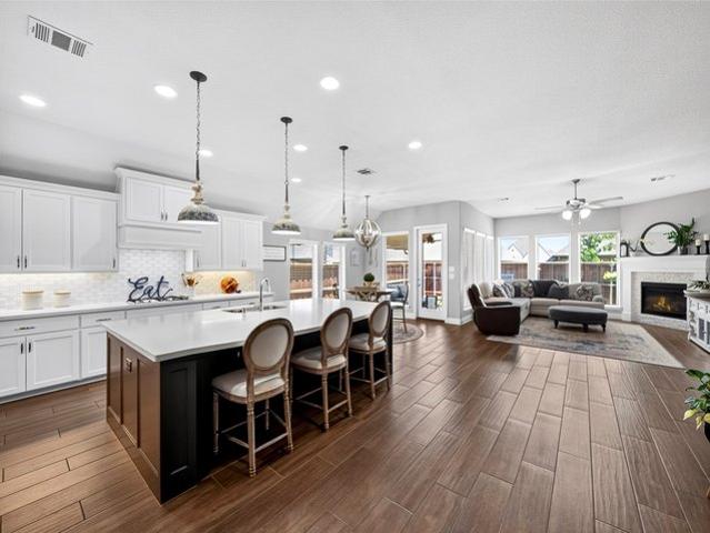 8712 Navidad Falls Dr, McKinney, TX 75071