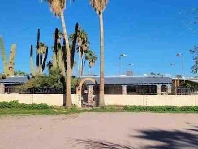 8712 E Main St, Mesa, AZ 85207