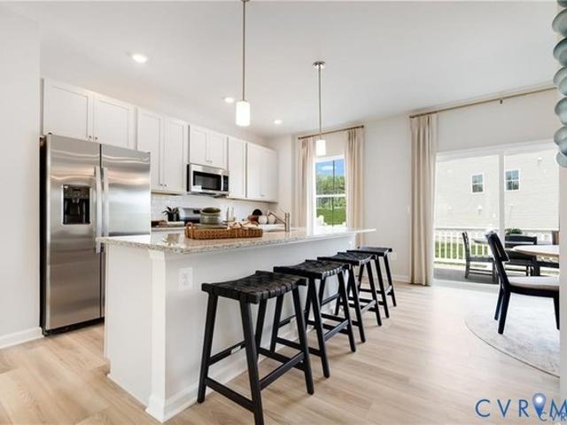 8712 Pioneer Hill Dr, Chesterfield, VA 23832