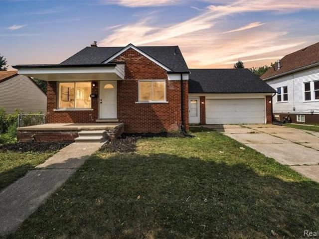 8712 Whitlock Ave, Dearborn, MI 48126