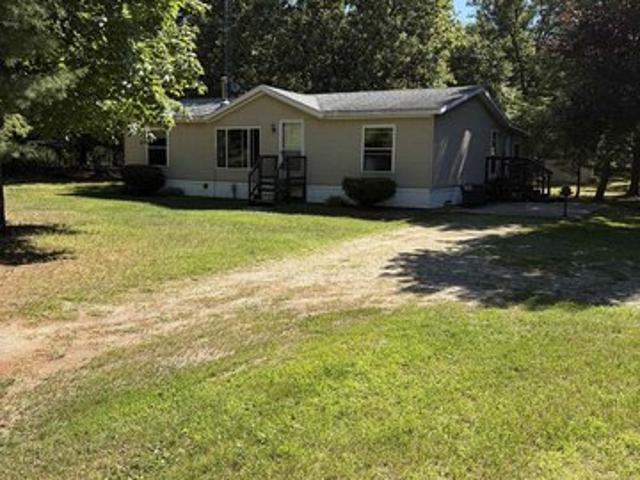 8713 N 3rd Ct, Westfield, WI 53964