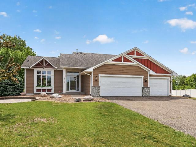 8713 Prestwick Parkway N