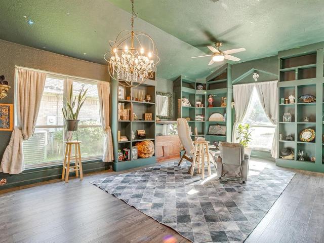 8713 Sunset Trace Drive