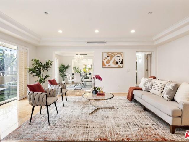 871 Granville Avenue 101