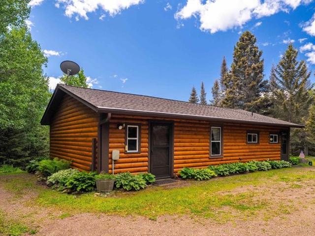 871 Gunflint Trl, Grand Marais, MN 55604