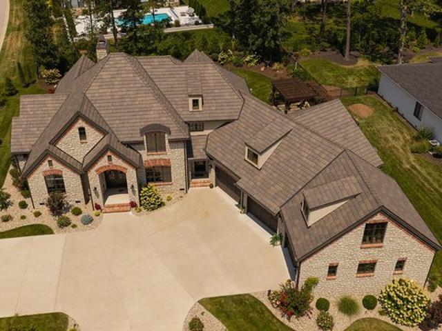 871 E Kenmare Ct, Nixa, MO 65714