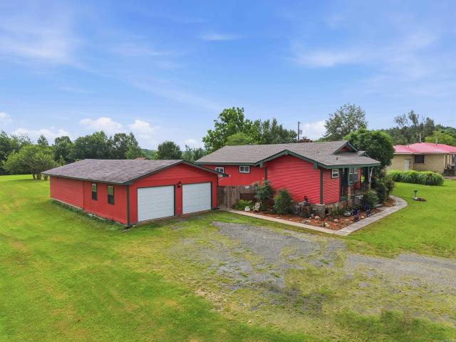 871 Highway 65